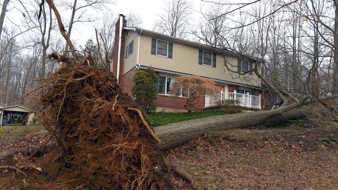 Extreme Wind Storm Damages Hundreds of Maryland Homes - Modern ...